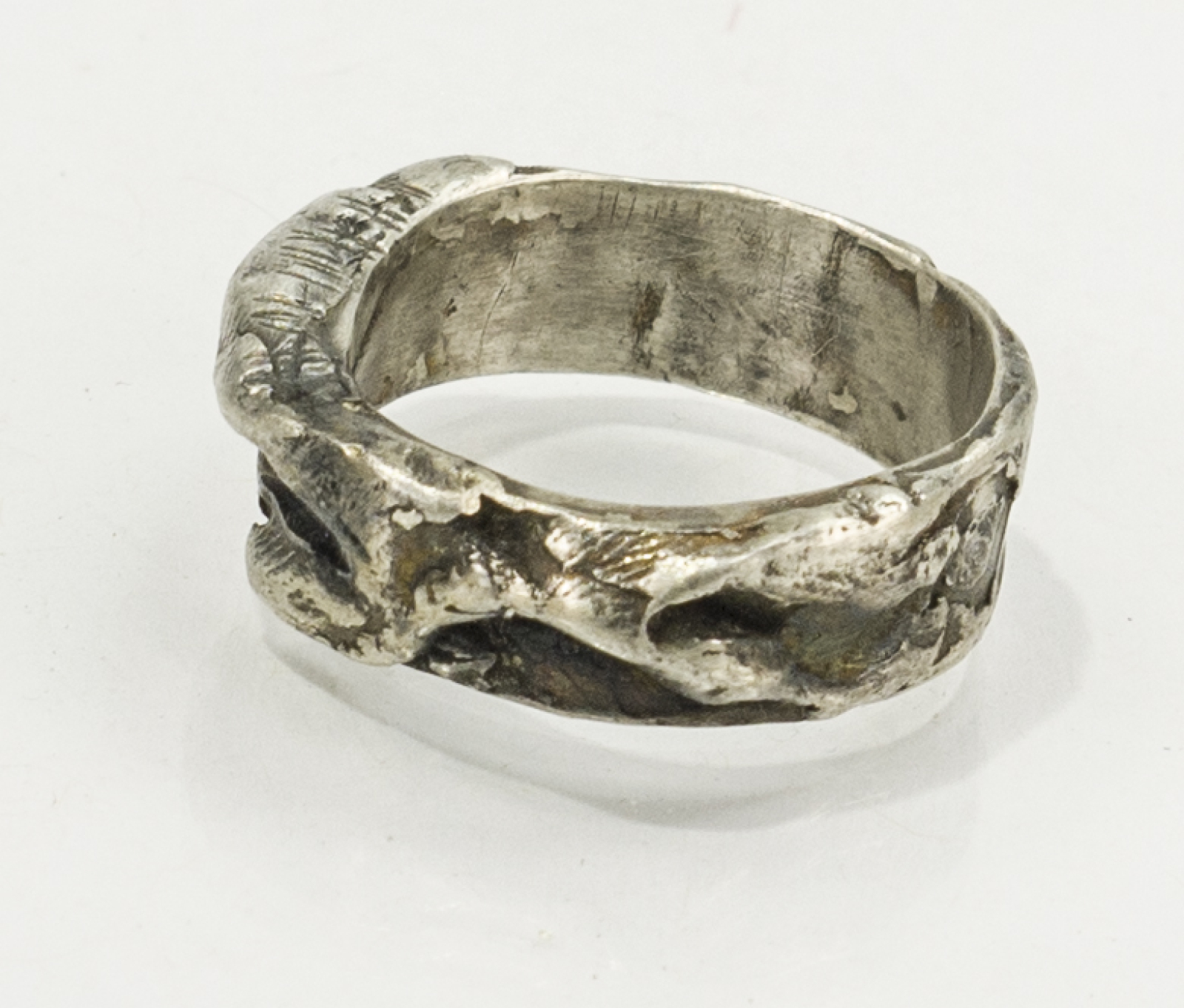 Rugged textured organic men's sterling silver ring | Jomama