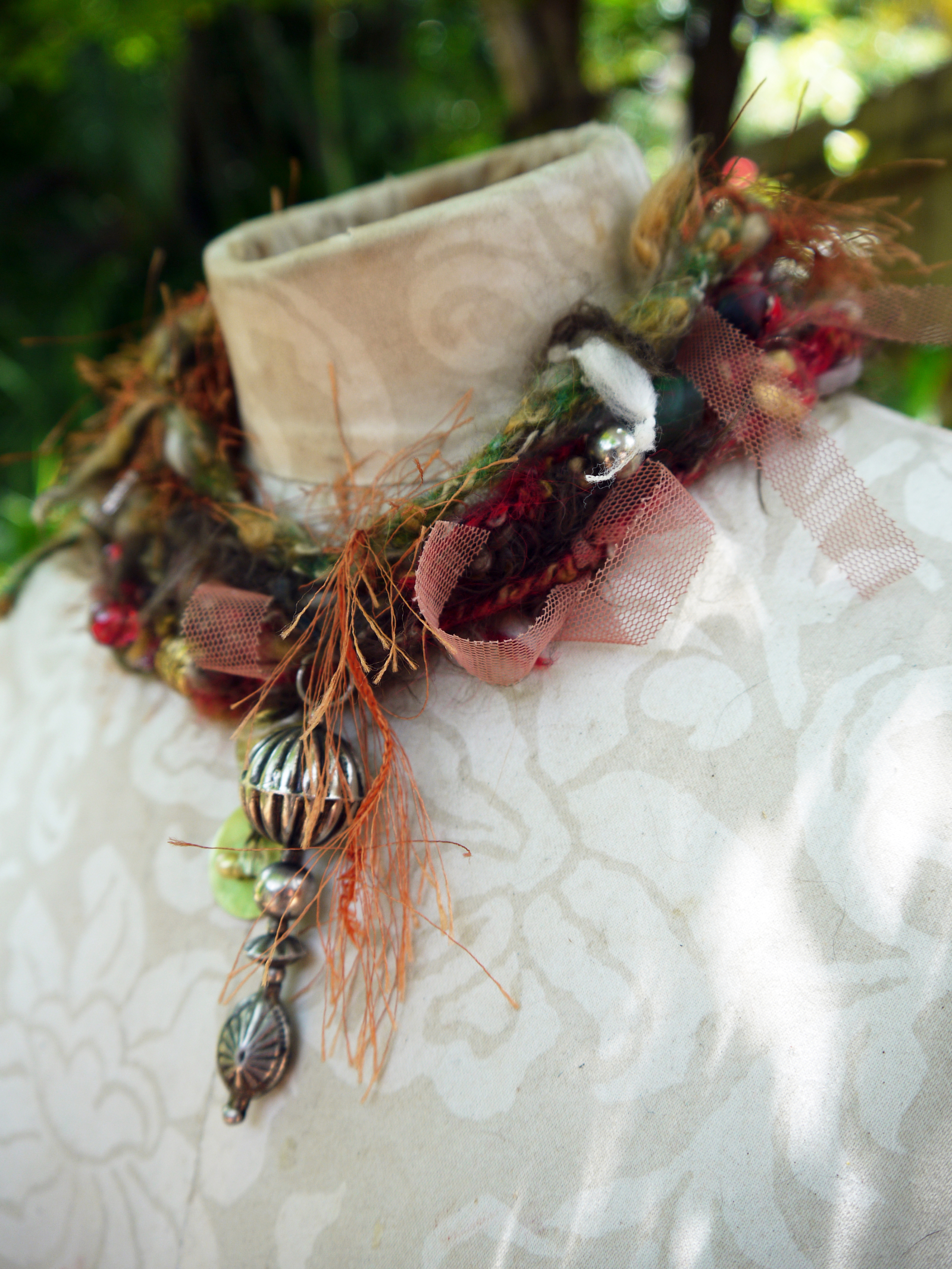 Yarn fringe mixed media charm necklace | Jomama